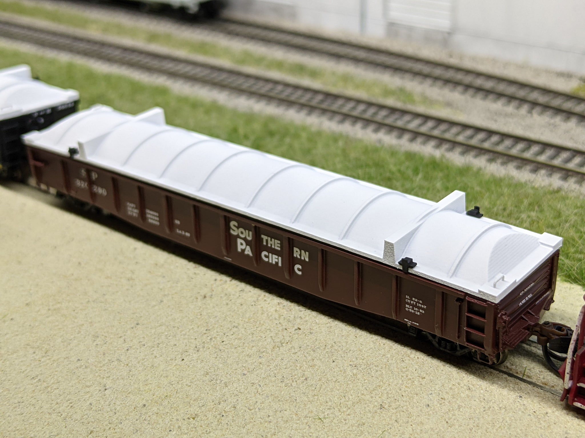 52' Ribbed Gondola Cover (1 Pack), N Scale – MP Scale Models